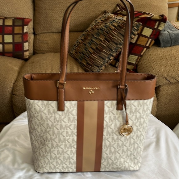 MICHAEL Michael Kors | Bags | Nwt Michael Kors Center Stripe ...